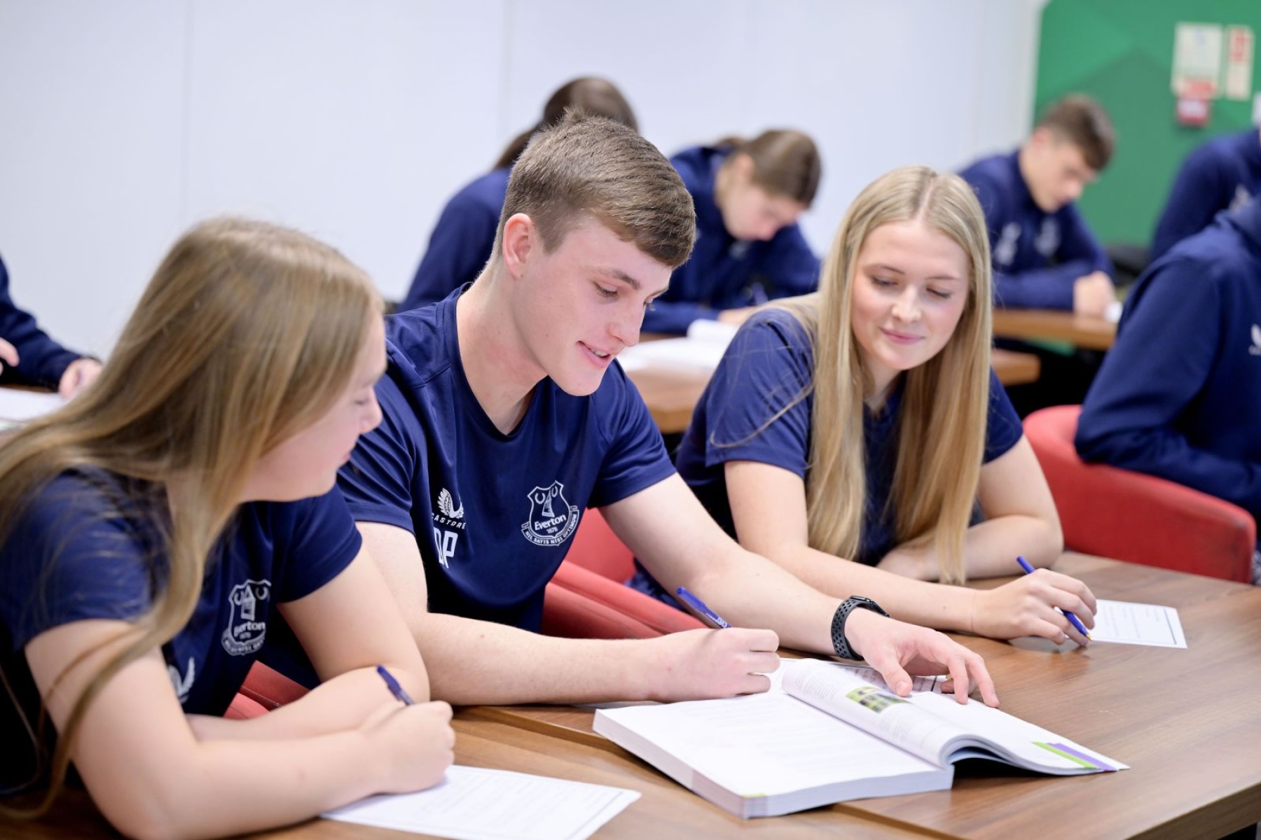 Everton Football College